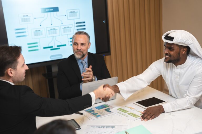 Unveiling the Pros and Cons: Navigating Project Management Business